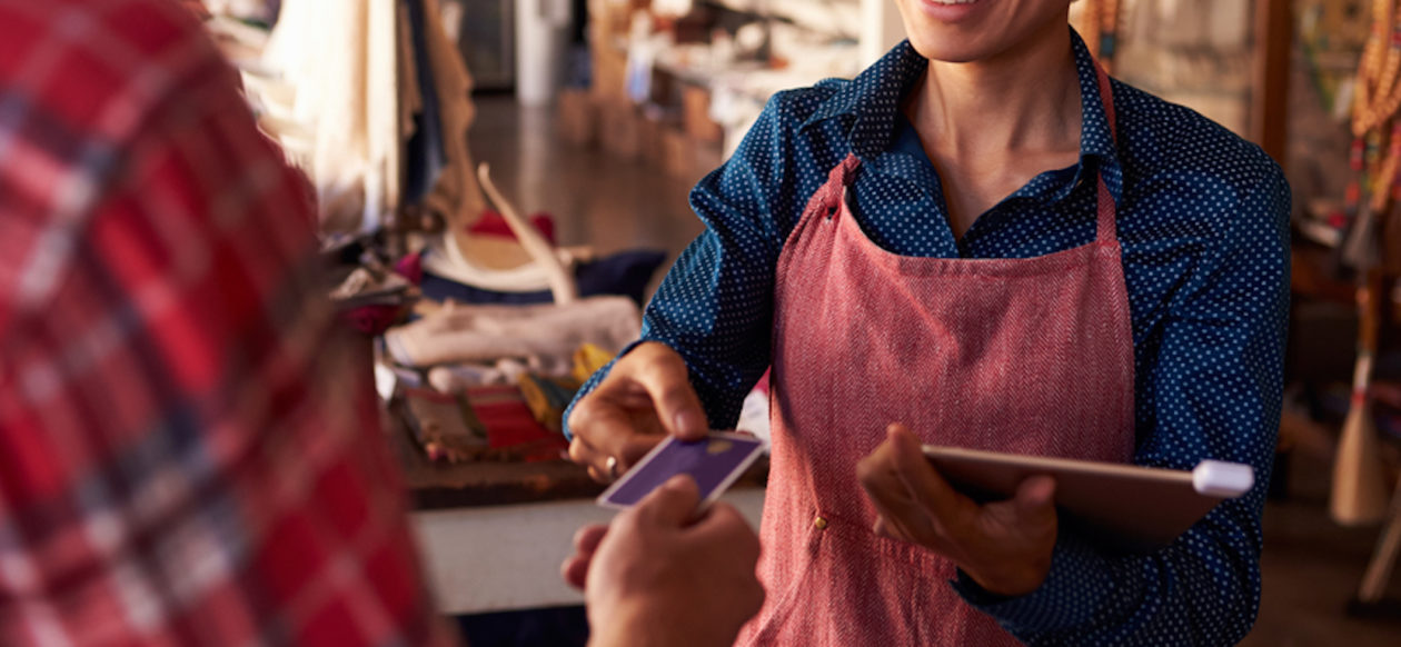 Transforming the Shopping Experience With Retail Analytics