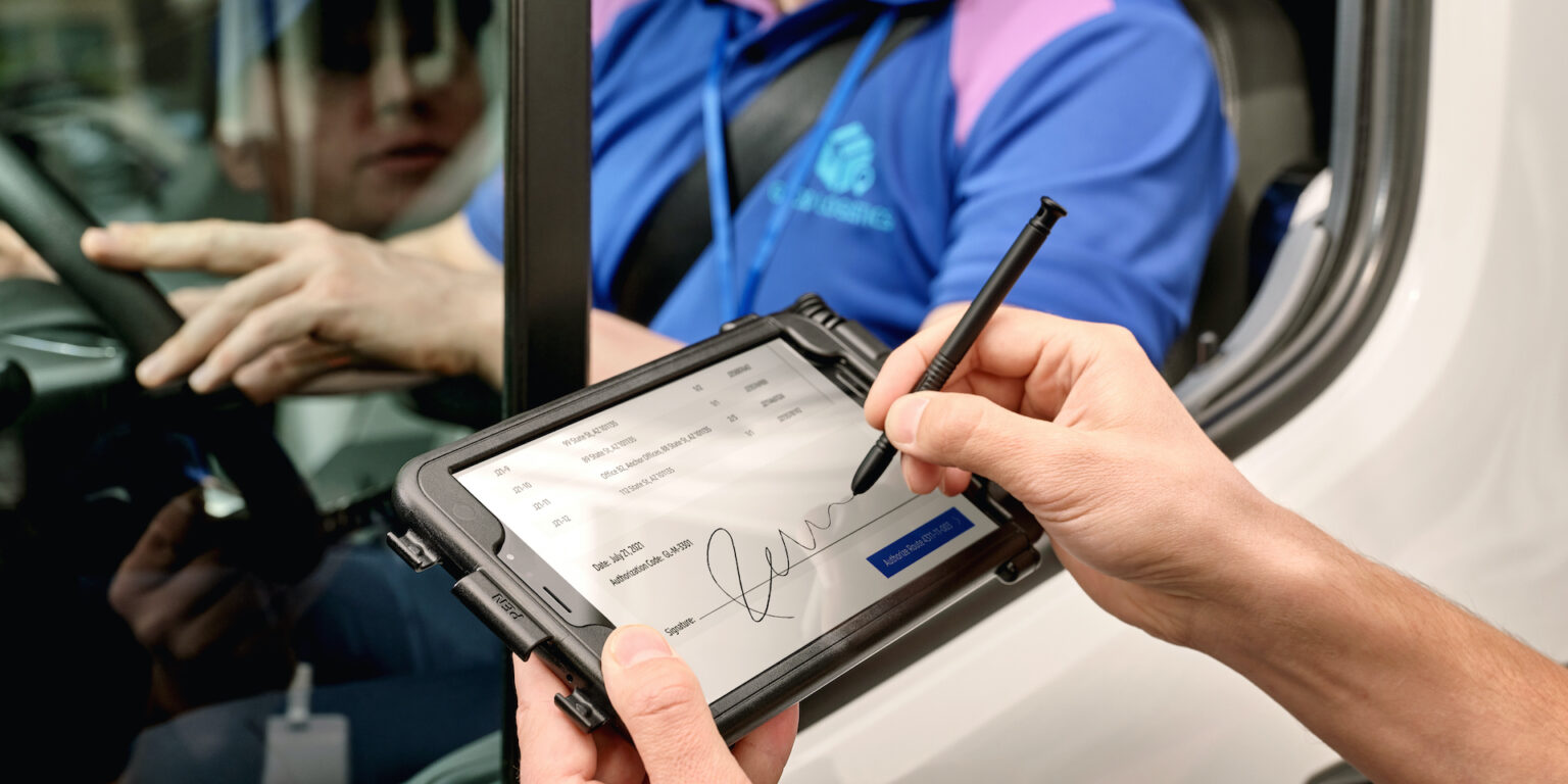 IoT Logistics Are Transforming the Trucking Industry