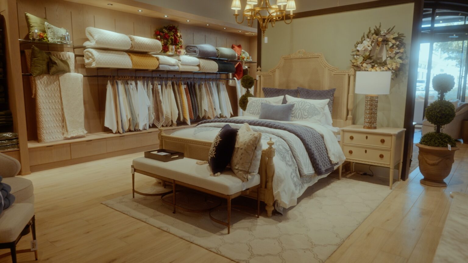 Frontgate brings visual designs to life with Samsung Interactive ...